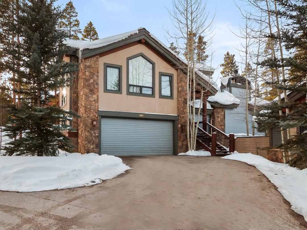 Snowflake Chalet - Rocky Mountain Getaways